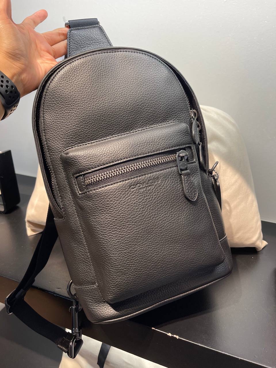 Sara Luxegalore COACH WEST PACK IN BLACK LEATHER